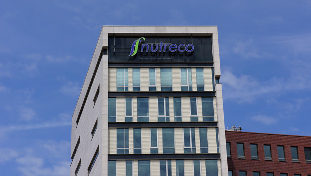 CEO Nutreco houdt het na drie jaar voor gezien - Nieuws Voer ...