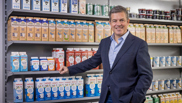 'Iedere melkveehouder is welkom bij ons' - Interview Mark Boot (Arla ...