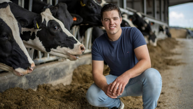 ‘Artikelen en video's verrijken klasdiscussies’ - Interview Albert ...