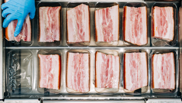 Van Rooi Meat takes over Van Loon Group - News Pigs | Boerenbusiness. Nl